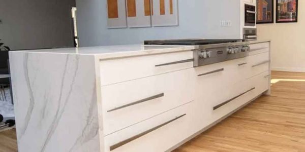 Mitered Edge vs Waterfall Countertops: Pros & Cons - Sfuncube